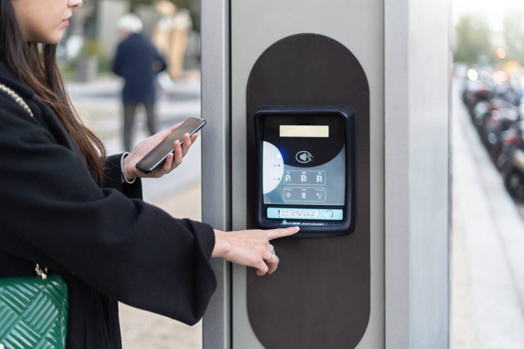 From Ticket-Based Systems to AI-Based Mobility: The Evolution of Parking Management - ParkingArms